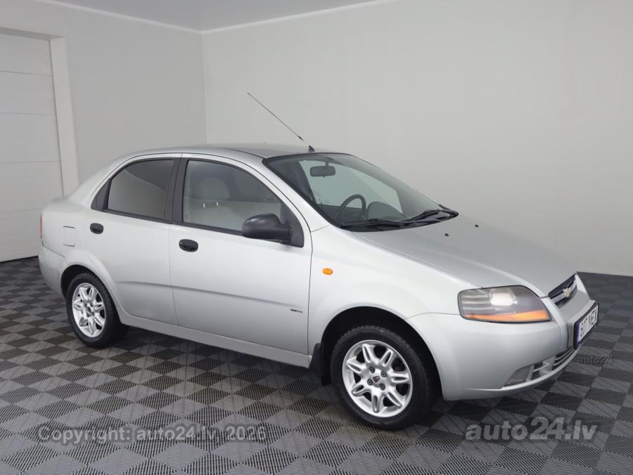 Pelēks Chevrolet Aveo 2005 Tallina, ar dzinēja tilpumu 1.40 L un nobraukumu 124 tūkst. km par 999 €, foto 1 vietnē AUTOMOTO.COM.LV