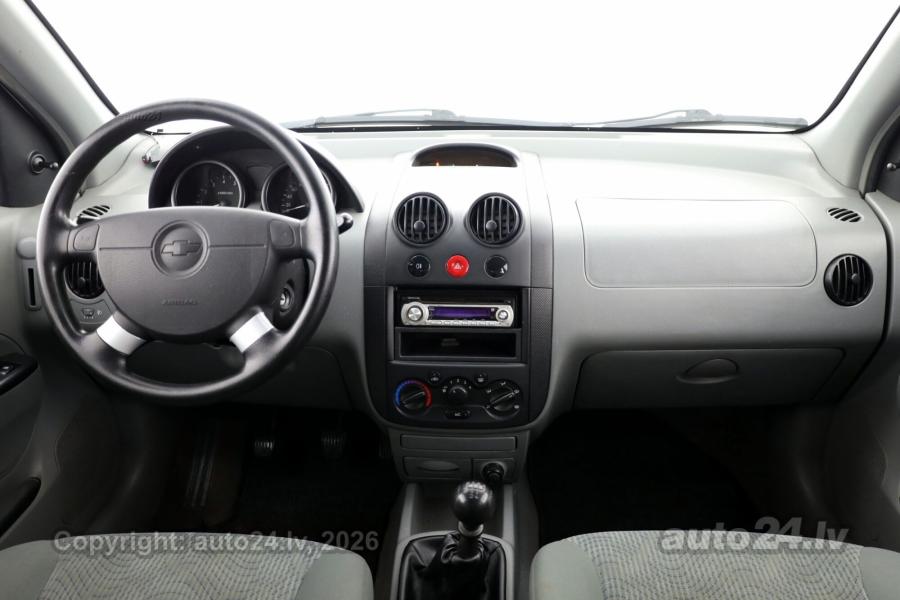 Pelēks Chevrolet Aveo 2005 Tallina, ar dzinēja tilpumu 1.40 L un nobraukumu 124 tūkst. km par 999 €, foto 6 vietnē AUTOMOTO.COM.LV