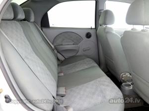 Pelēks Chevrolet Aveo 2005 Tallina, ar dzinēja tilpumu 1.40 L un nobraukumu 124 tūkst. km par 999 €, foto 8 vietnē AUTOMOTO.COM.LV