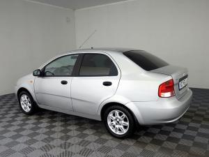 Pelēks Chevrolet Aveo 2005 Tallina, ar dzinēja tilpumu 1.40 L un nobraukumu 124 tūkst. km par 699 €, foto 12 vietnē AUTOMOTO.COM.LV