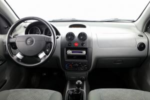 Pelēks Chevrolet Aveo 2005 Tallina, ar dzinēja tilpumu 1.40 L un nobraukumu 124 tūkst. km par 699 €, foto 13 vietnē AUTOMOTO.COM.LV