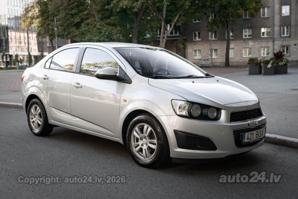 Pelēks Chevrolet Aveo 2012 Tallina, ar dzinēja tilpumu 1.40 L un nobraukumu 157 tūkst. km par 2900 €, foto 4 vietnē AUTOMOTO.COM.LV