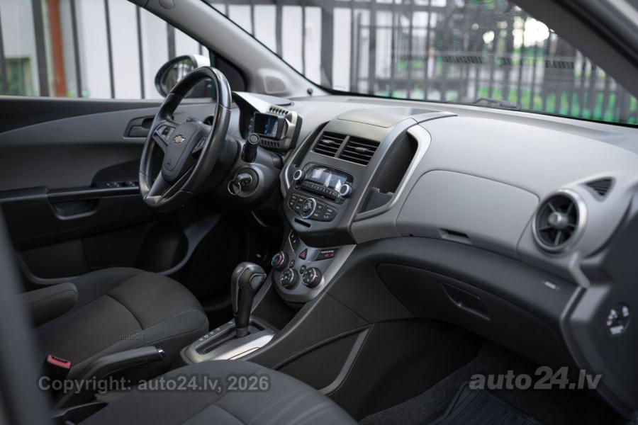 Pelēks Chevrolet Aveo 2012 Tallina, ar dzinēja tilpumu 1.40 L un nobraukumu 157 tūkst. km par 2900 €, foto 12 vietnē AUTOMOTO.COM.LV