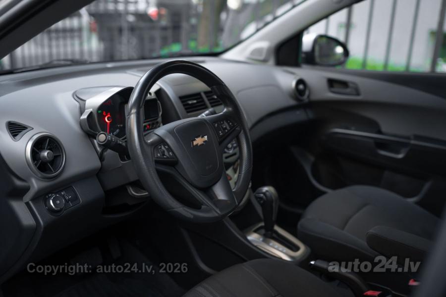 Pelēks Chevrolet Aveo 2012 Tallina, ar dzinēja tilpumu 1.40 L un nobraukumu 157 tūkst. km par 2900 €, foto 13 vietnē AUTOMOTO.COM.LV