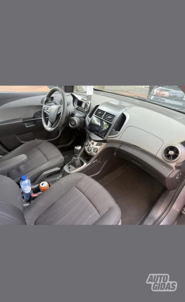 Chevrolet Aveo 2012 in Taurage, with an engine capacity of 1.30 L and mileage of 215 thousand km for 2700 €, photo 5 on AUTOMOTO.COM.LV