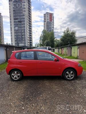Red Chevrolet Aveo 2005 in Riga, with an engine capacity of 1.40 L and mileage of 50 thousand km for 2500 €, photo 3 on AUTOMOTO.COM.LV