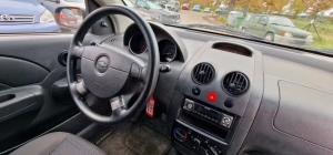 Sarkans Chevrolet Aveo 2006 Valmiera, ar dzinēja tilpumu 1.20 L un nobraukumu 196 tūkst. km par 950 €, foto 13 vietnē AUTOMOTO.COM.LV