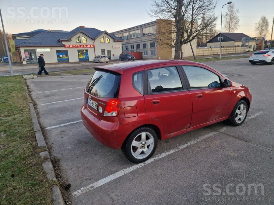 Red Chevrolet Aveo 2007 in Riga, with an engine capacity of 1.40 L and mileage of 192 thousand km for 1000 €, photo 4 on AUTOMOTO.COM.LV