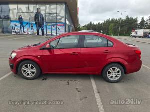 Sarkans Chevrolet Aveo 2011 Tallina, ar dzinēja tilpumu 1.40 L un nobraukumu 100 tūkst. km par 1499 €, foto 4 vietnē AUTOMOTO.COM.LV