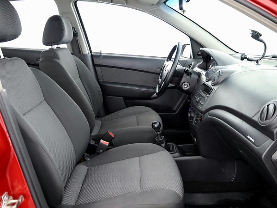 Red Chevrolet Aveo 2011 in Tallinn, with an engine capacity of 1.40 L and mileage of 189 thousand km for 999 €, photo 7 on AUTOMOTO.COM.LV