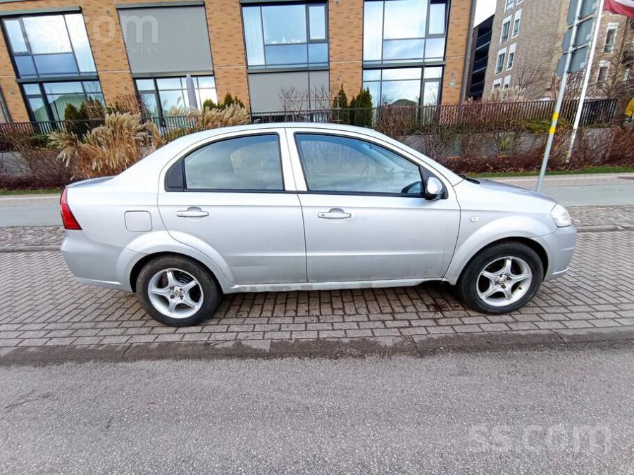 Chevrolet Aveo 2006 in Riga, with an engine capacity of 1.40 L and mileage of 205 thousand km for 1100 €, photo 5 on AUTOMOTO.COM.LV