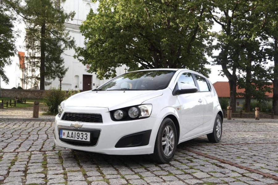 Белый Шевроле Авео 2012 в Шяуляй, объемом двигателя 1.25 л и пробегом 176 тыс. км за 2200 €, фото 1 на AUTOMOTO.COM.LV