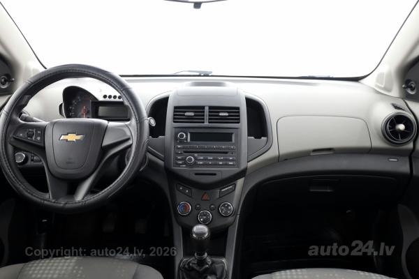 Balts Chevrolet Aveo 2012 Tallina, ar dzinēja tilpumu 1.20 L un nobraukumu 68 tūkst. km par 2199 €, foto 5 vietnē AUTOMOTO.COM.LV