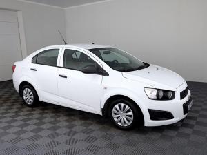 White Chevrolet Aveo 2012 in Tallinn, with an engine capacity of 1.20 L and mileage of 68 thousand km for 2299 €, photo 9 on AUTOMOTO.COM.LV