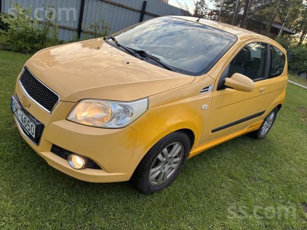 Yellow Chevrolet Aveo 2009 in Riga, with an engine capacity of 1.20 L and mileage of 120 thousand km for 1550 €, photo 6 on AUTOMOTO.COM.LV