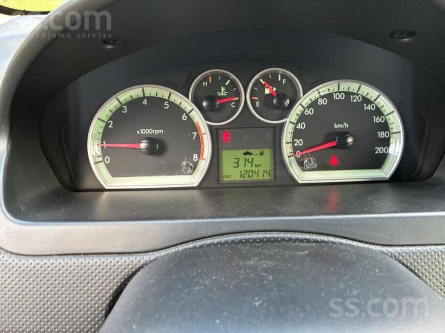 Yellow Chevrolet Aveo 2009 in Riga, with an engine capacity of 1.20 L and mileage of 120 thousand km for 1550 €, photo 11 on AUTOMOTO.COM.LV