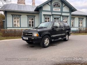 Melns Chevrolet Blazer 1996 Tallina, ar dzinēja tilpumu 4.30 L un nobraukumu 0 tūkst. km par 1700 €, foto 10 vietnē AUTOMOTO.COM.LV