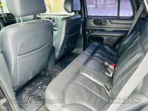 Melns Chevrolet Blazer 2001 Tallina, ar dzinēja tilpumu 4.30 L un nobraukumu 247 tūkst. km par 5000 €, foto 6 vietnē AUTOMOTO.COM.LV