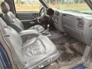 Zils Chevrolet Blazer 2002 Tallina, ar dzinēja tilpumu 4.30 L un nobraukumu 305 tūkst. km par 3490 €, foto 9 vietnē AUTOMOTO.COM.LV