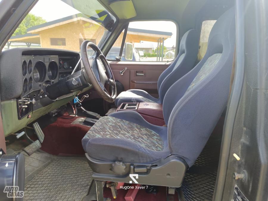 Chevrolet Blazer 1985 in Kaunas, with an engine capacity of 6.20 L and mileage of 150 thousand km for 17500 €, photo 8 on AUTOMOTO.COM.LV