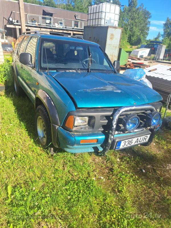 Green Chevrolet Blazer 1996 in Otepaa, with an engine capacity of 4.30 L and mileage of 0 thousand km for 1200 €, photo 1 on AUTOMOTO.COM.LV