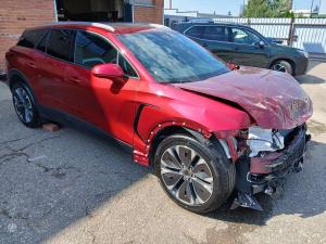 Sarkans Chevrolet Blazer 2025 Alīta, ar dzinēja tilpumu 0.00 L un nobraukumu 26 tūkst. km par 11250 €, foto 7 vietnē AUTOMOTO.COM.LV