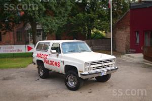 White Chevrolet Blazer 1985 in Liepaja, with an engine capacity of 6.20 L and mileage of 77 thousand km for 7300 €, photo  on AUTOMOTO.COM.LV