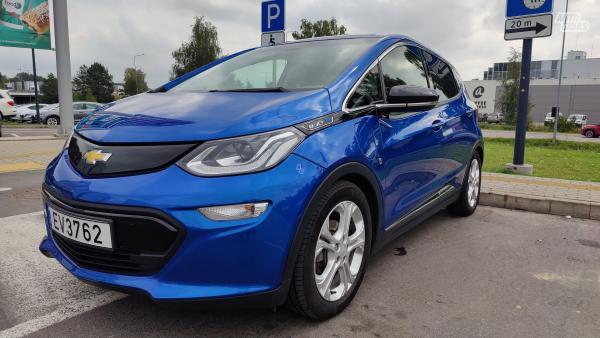 Blue Chevrolet Bolt 2017 in Vilnius, with an engine capacity of 0.00 L and mileage of 96 thousand km for 13500 €, photo 2 on AUTOMOTO.COM.LV