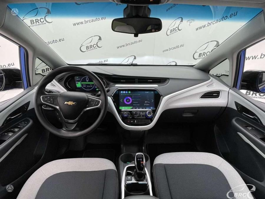 Blue Chevrolet Bolt 2019 in Vilnius, with an engine capacity of 0.00 L and mileage of 95 thousand km for 13500 €, photo 3 on AUTOMOTO.COM.LV