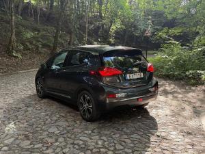 Grey Chevrolet Bolt 2017 in Vilnius, with an engine capacity of 0.00 L and mileage of 142 thousand km for 10000 €, photo 4 on AUTOMOTO.COM.LV