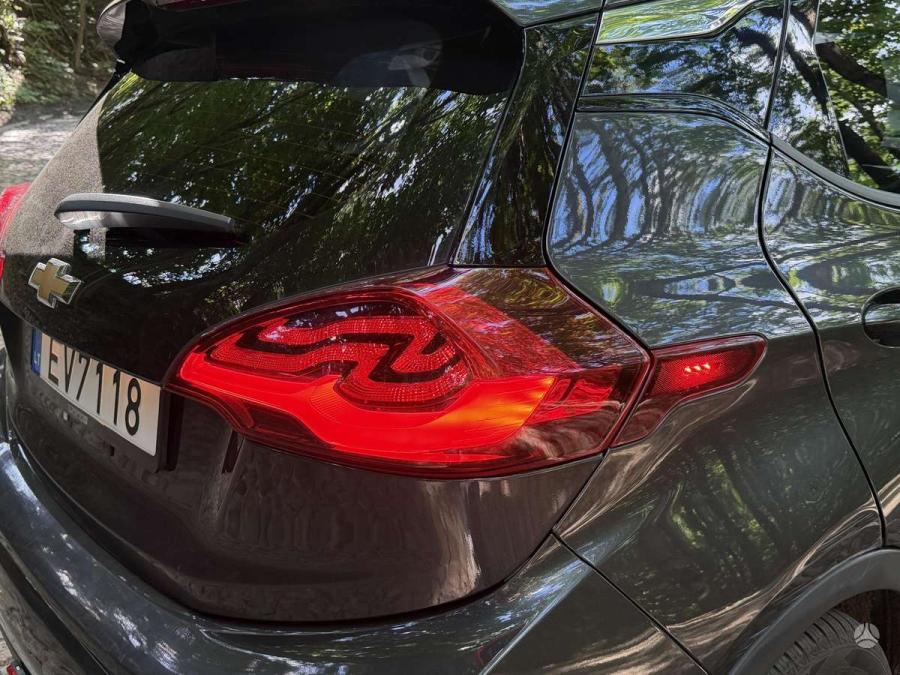 Grey Chevrolet Bolt 2017 in Vilnius, with an engine capacity of 0.00 L and mileage of 142 thousand km for 10000 €, photo 7 on AUTOMOTO.COM.LV
