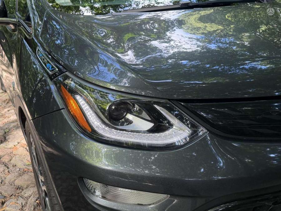Grey Chevrolet Bolt 2017 in Vilnius, with an engine capacity of 0.00 L and mileage of 142 thousand km for 10000 €, photo 10 on AUTOMOTO.COM.LV