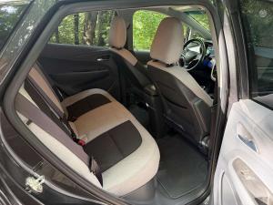 Grey Chevrolet Bolt 2017 in Vilnius, with an engine capacity of 0.00 L and mileage of 142 thousand km for 10000 €, photo 16 on AUTOMOTO.COM.LV