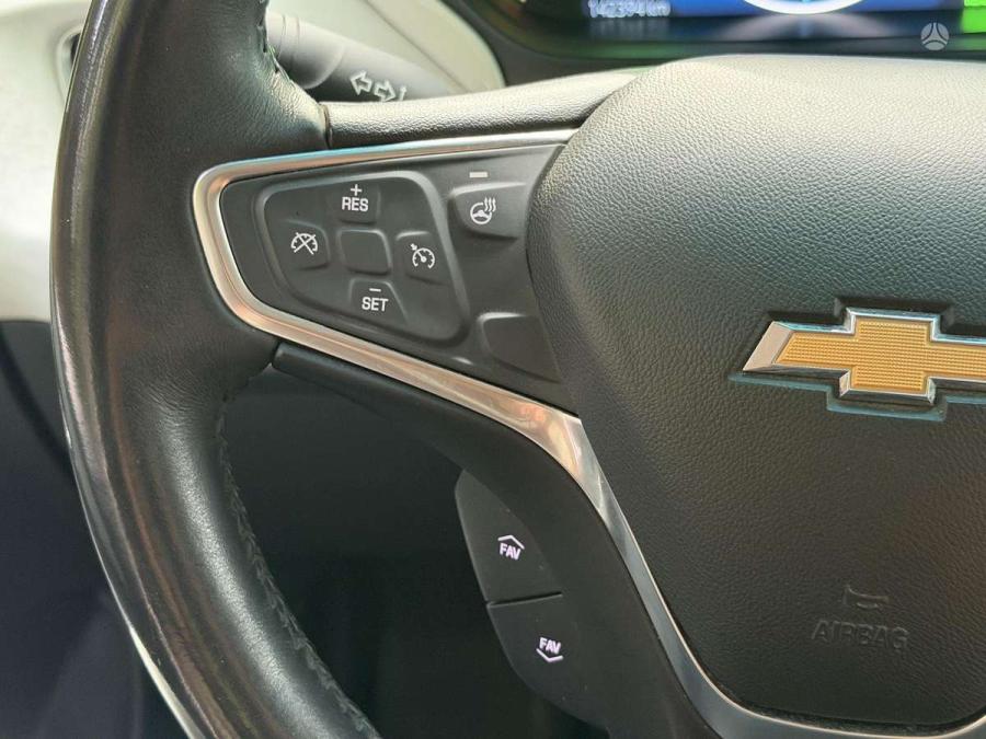 Grey Chevrolet Bolt 2017 in Vilnius, with an engine capacity of 0.00 L and mileage of 142 thousand km for 10000 €, photo 20 on AUTOMOTO.COM.LV