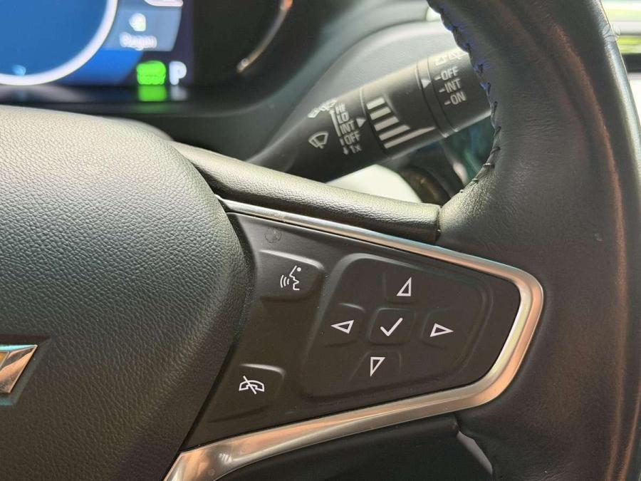 Grey Chevrolet Bolt 2017 in Vilnius, with an engine capacity of 0.00 L and mileage of 142 thousand km for 10000 €, photo 21 on AUTOMOTO.COM.LV