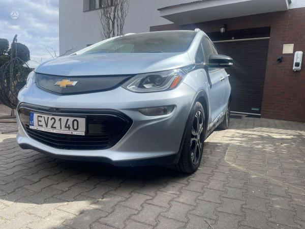 Pelēks Chevrolet Bolt 2017 Klaipėda, ar dzinēja tilpumu 0.00 L un nobraukumu 124 tūkst. km par 9799 €, foto 2 vietnē AUTOMOTO.COM.LV