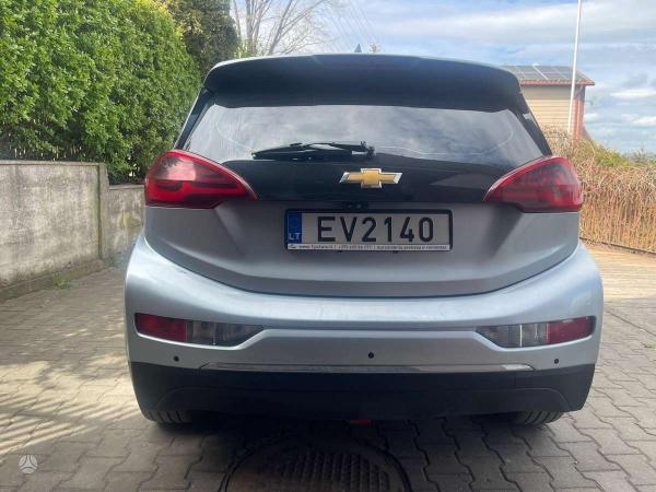 Pelēks Chevrolet Bolt 2017 Klaipėda, ar dzinēja tilpumu 0.00 L un nobraukumu 124 tūkst. km par 9799 €, foto 3 vietnē AUTOMOTO.COM.LV