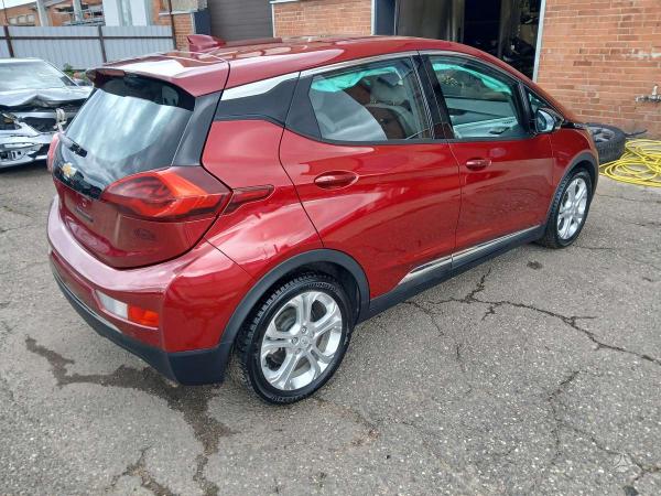 Sarkans Chevrolet Bolt 2020 Alīta, ar dzinēja tilpumu 0.00 L un nobraukumu 79 tūkst. km par 7900 €, foto 4 vietnē AUTOMOTO.COM.LV