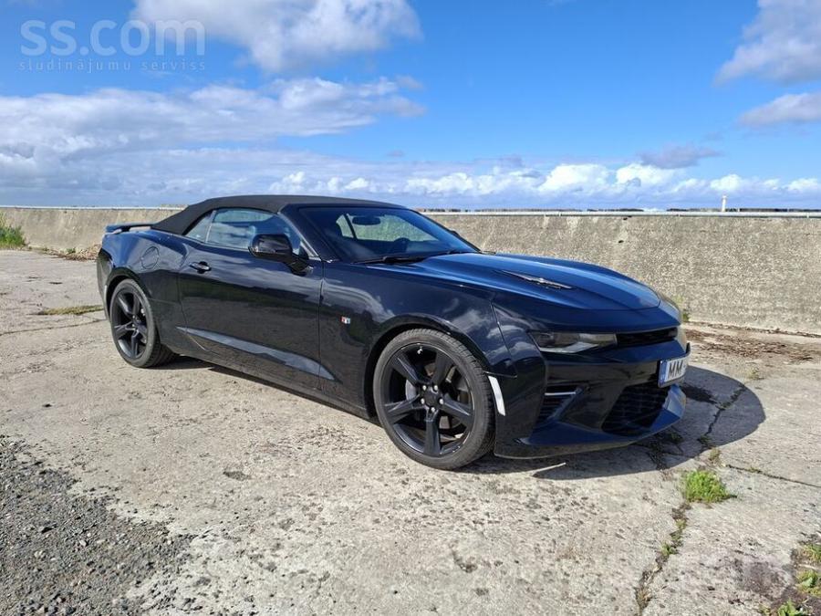 Melns Chevrolet Camaro 2018 Liepāja, ar dzinēja tilpumu 6.10 L un nobraukumu 118 tūkst. km par 30000 €, foto 3 vietnē AUTOMOTO.COM.LV
