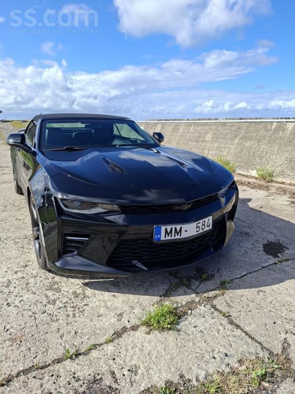 Melns Chevrolet Camaro 2018 Liepāja, ar dzinēja tilpumu 6.10 L un nobraukumu 118 tūkst. km par 30000 €, foto 3 vietnē AUTOMOTO.COM.LV