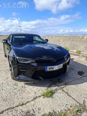 Melns Chevrolet Camaro 2018 Liepāja, ar dzinēja tilpumu 6.10 L un nobraukumu 118 tūkst. km par 30000 €, foto 4 vietnē AUTOMOTO.COM.LV