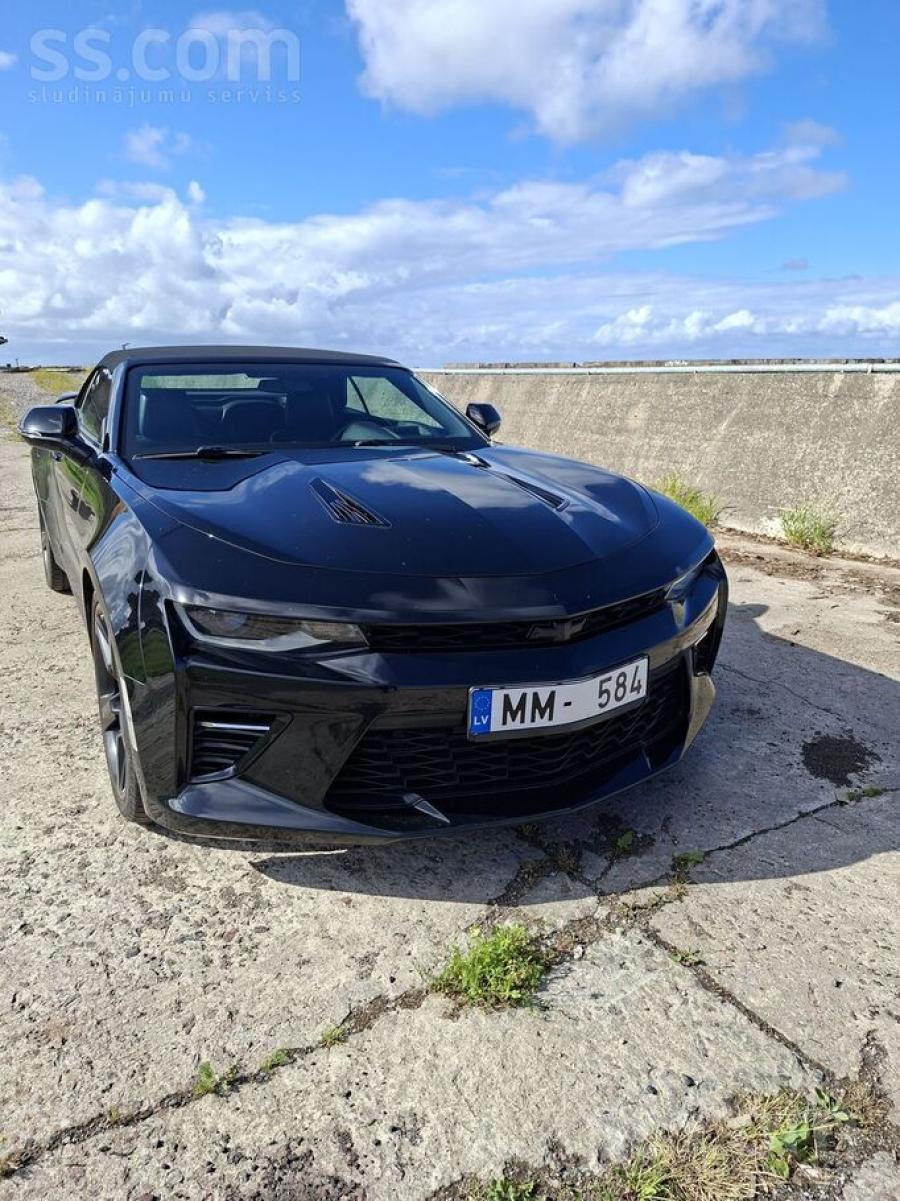 Melns Chevrolet Camaro 2018 Liepāja, ar dzinēja tilpumu 6.10 L un nobraukumu 118 tūkst. km par 30000 €, foto 4 vietnē AUTOMOTO.COM.LV
