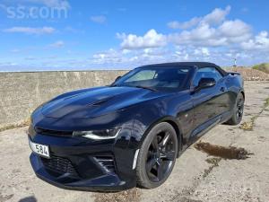 Melns Chevrolet Camaro 2018 Liepāja, ar dzinēja tilpumu 6.10 L un nobraukumu 118 tūkst. km par 30000 €, foto 5 vietnē AUTOMOTO.COM.LV