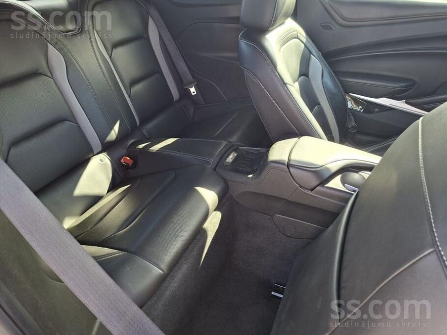Melns Chevrolet Camaro 2018 Liepāja, ar dzinēja tilpumu 6.10 L un nobraukumu 118 tūkst. km par 30000 €, foto 11 vietnē AUTOMOTO.COM.LV