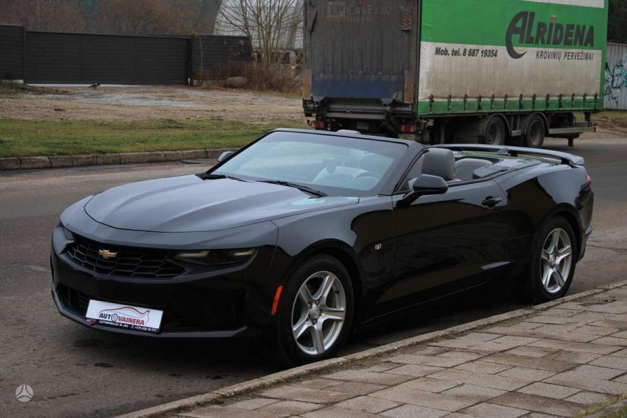 Black Chevrolet Camaro 2020 in Vilnius, with an engine capacity of 3.60 L and mileage of 163 thousand km for 16500 €, photo 2 on AUTOMOTO.COM.LV