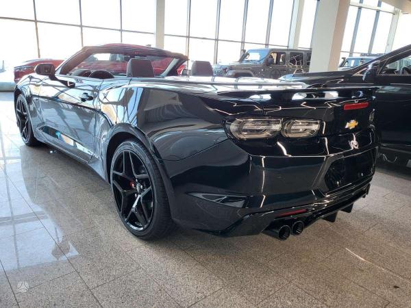 Black Chevrolet Camaro 2023 in Siauliai, with an engine capacity of 3.60 L and mileage of 60 thousand km for 31400 €, photo 5 on AUTOMOTO.COM.LV