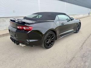 Black Chevrolet Camaro 2023 in Siauliai, with an engine capacity of 3.64 L and mileage of 59 thousand km for 27830 €, photo 4 on AUTOMOTO.COM.LV