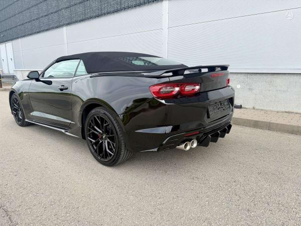 Black Chevrolet Camaro 2023 in Siauliai, with an engine capacity of 3.64 L and mileage of 59 thousand km for 27830 €, photo 4 on AUTOMOTO.COM.LV