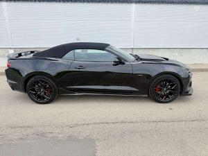 Black Chevrolet Camaro 2023 in Siauliai, with an engine capacity of 3.64 L and mileage of 59 thousand km for 27830 €, photo 10 on AUTOMOTO.COM.LV