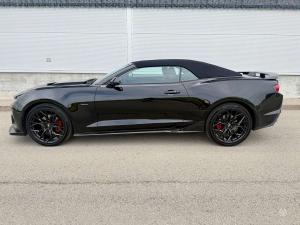 Black Chevrolet Camaro 2023 in Siauliai, with an engine capacity of 3.64 L and mileage of 59 thousand km for 27830 €, photo 12 on AUTOMOTO.COM.LV